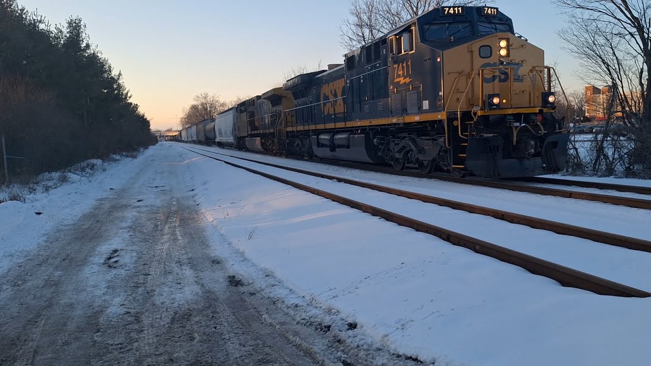 CSX L303 in East Lansing 1-25-25 - YouTube