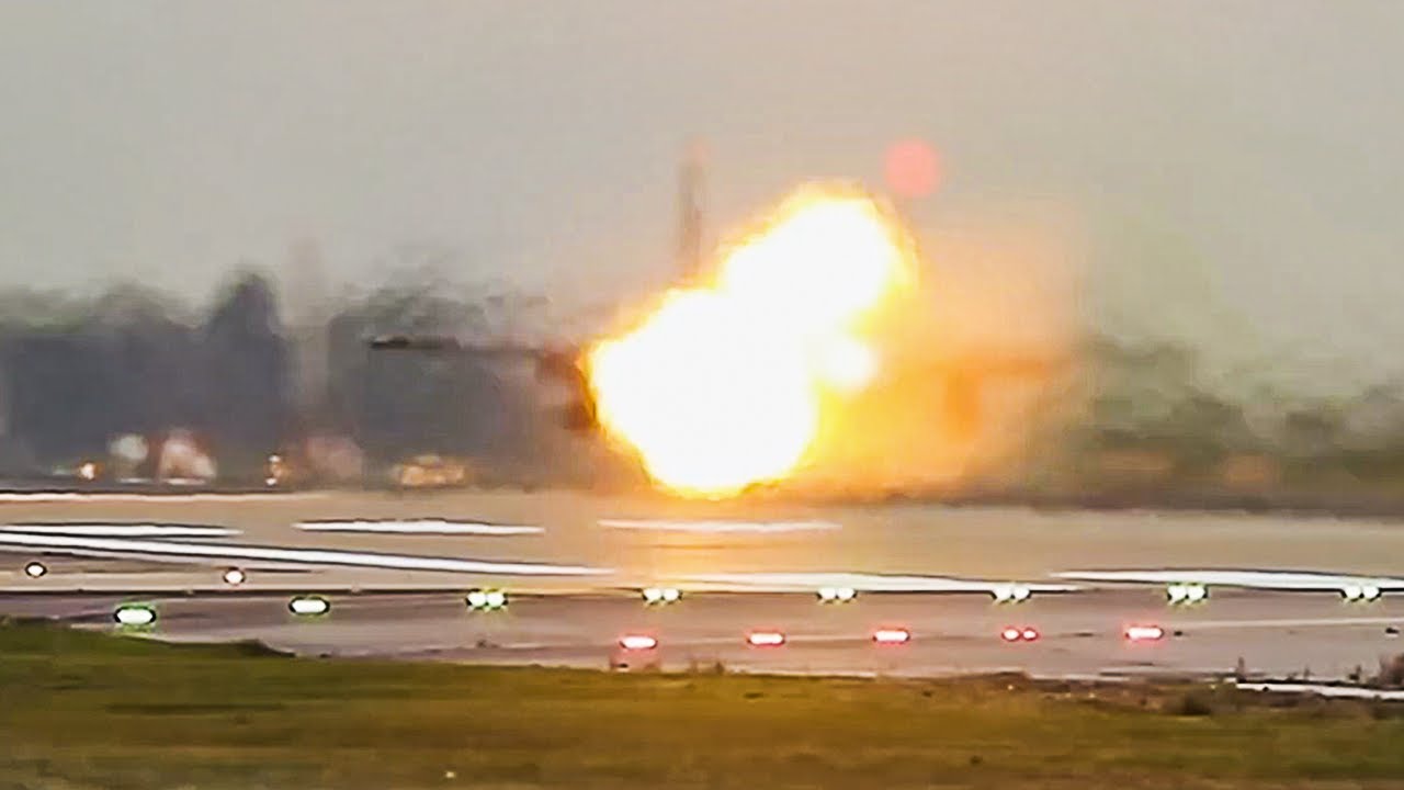 Fighter Jet Takeoff Goes Wrong - YouTube