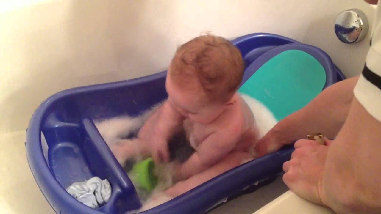 Jared Likes Bath Time - YouTube