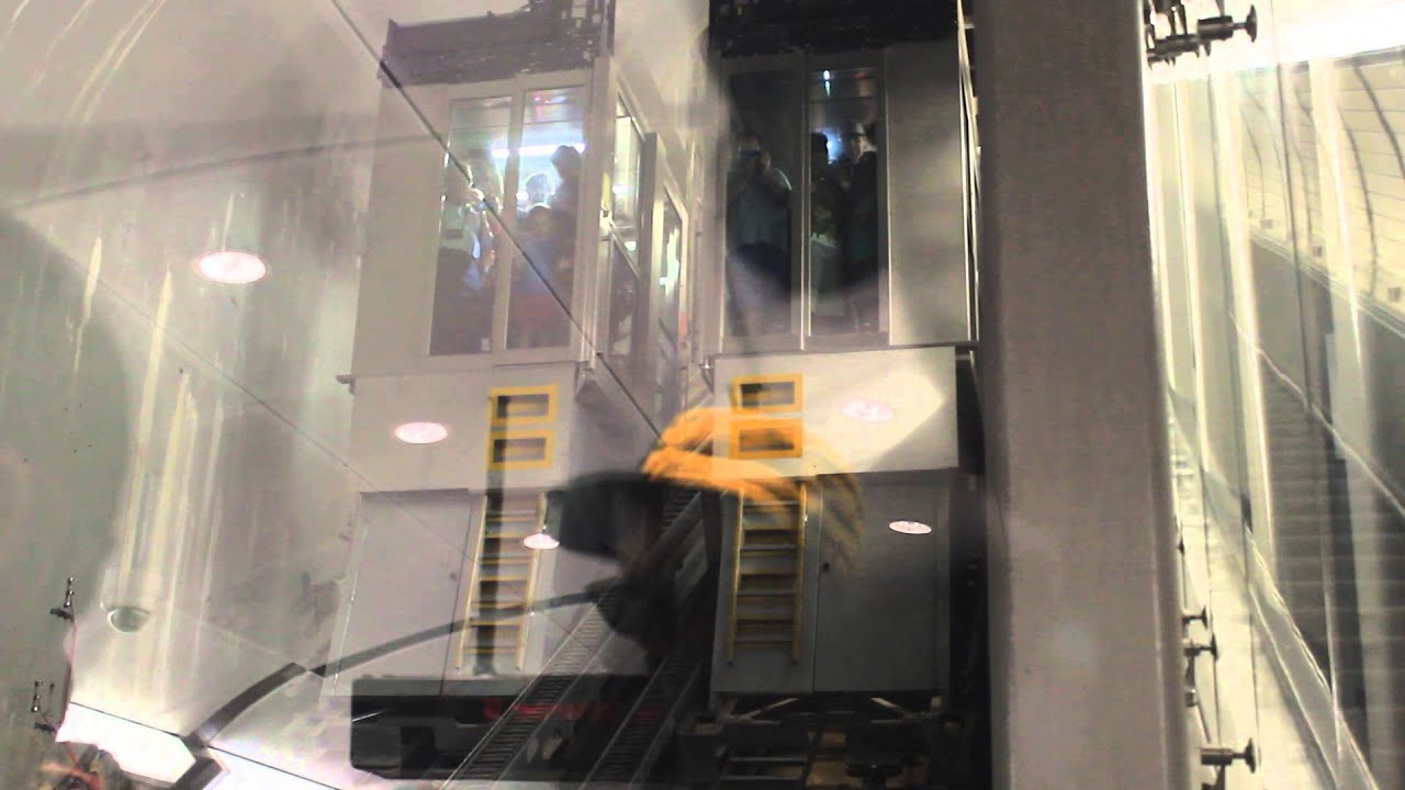 The Inclined Elevator Race @ 34St-Hudson Yards 7 Train - YouTube