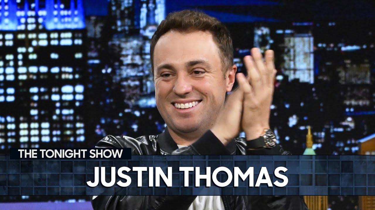 Justin Thomas Teaches Jimmy His Signature Golf Club Move | The Tonight ...