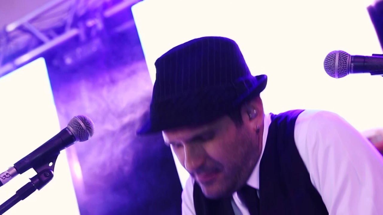 07 Johnny Groove interpreta Kungs vs Cookin' on 3 Burners - This Girl ...