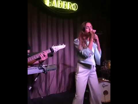 Aybüke Albere - Yolun Başı