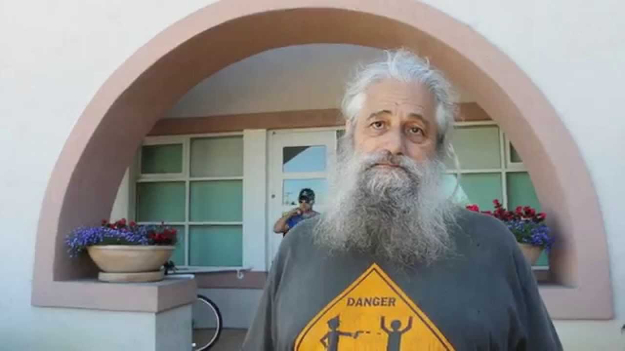 Robert Norse speaks at the Santa Cruz Police Department - YouTube