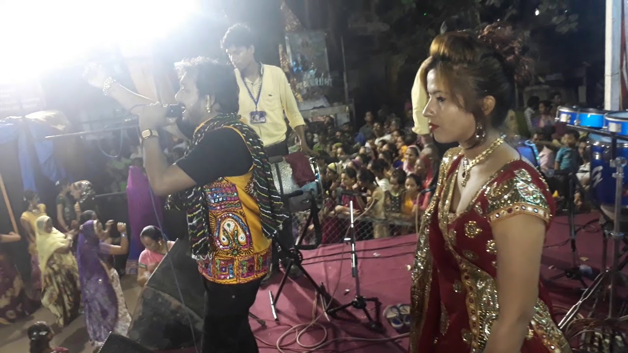 Sonal Vyas / Pinal raj... SONA NO GARBO MAA NE RUPLA IDHONI - YouTube