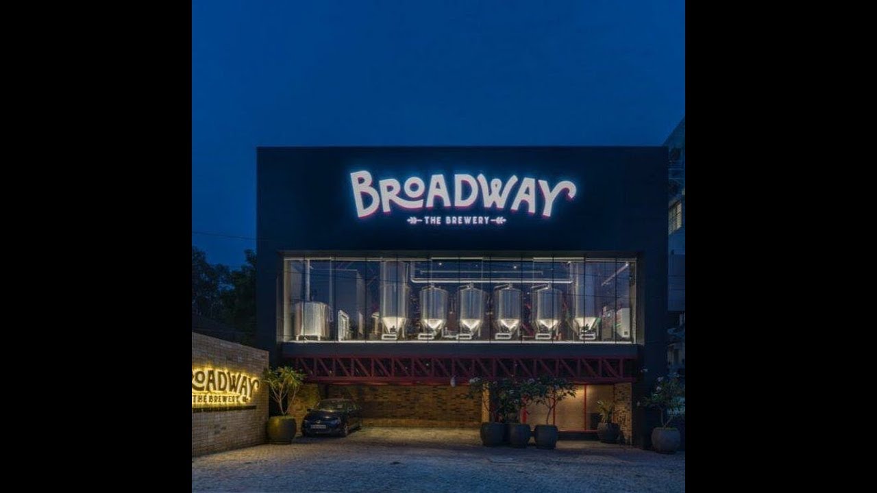 Broadway Brewery Hyderabad | Giant Brewery | Jubilee hills | - YouTube