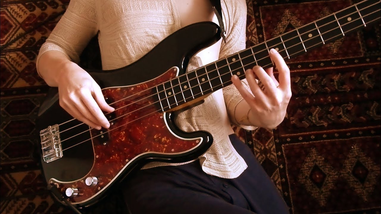 Moollon P-Classic IV and some other instruments - YouTube