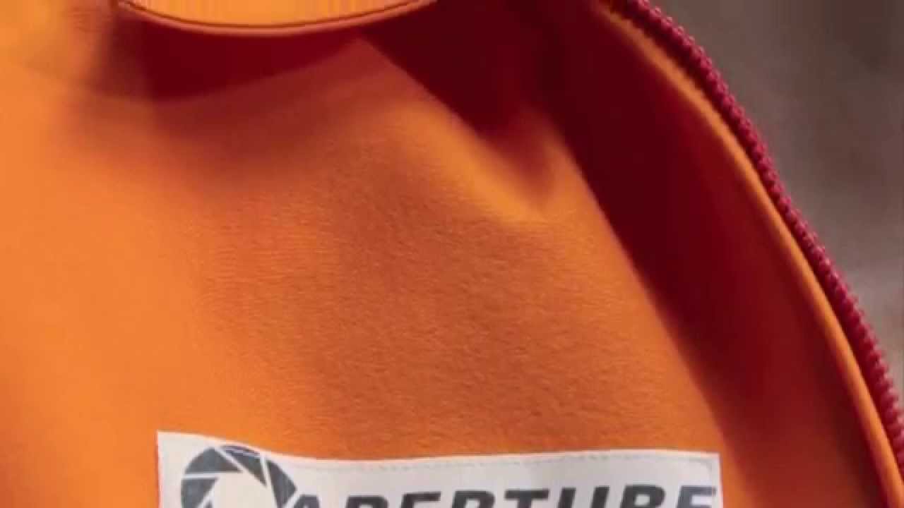 Portal 2 Aperture Science Chell's Jumpsuit - [HD] - YouTube