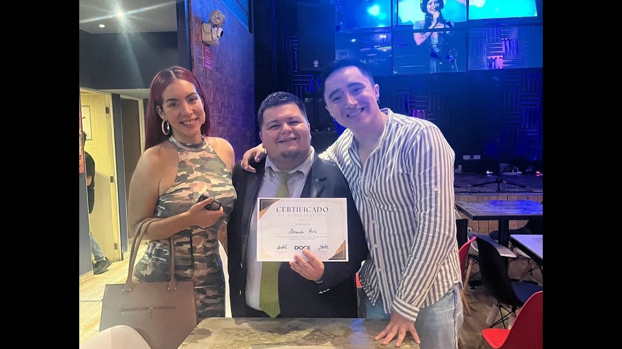 Si dices que te vas (En concierto) - Alexander Avila - YouTube