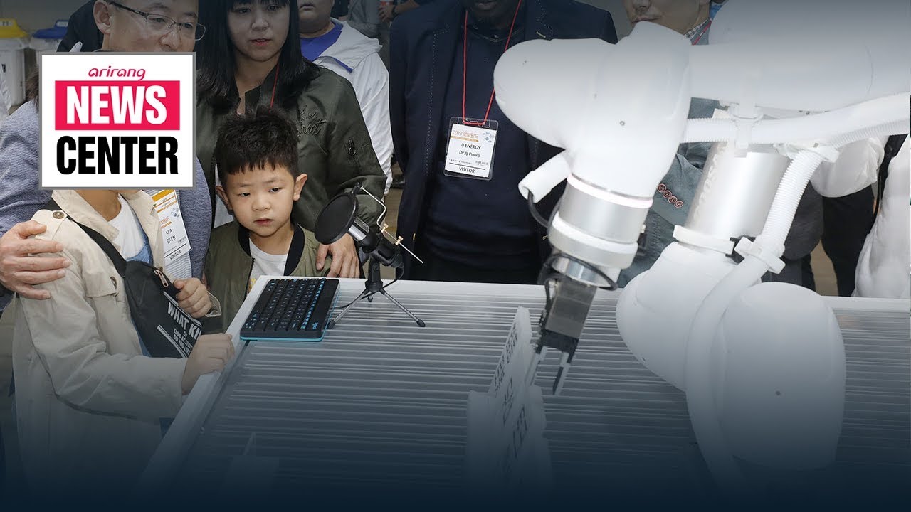 2019 Robot World Exhibition kicks off at Kintex - YouTube