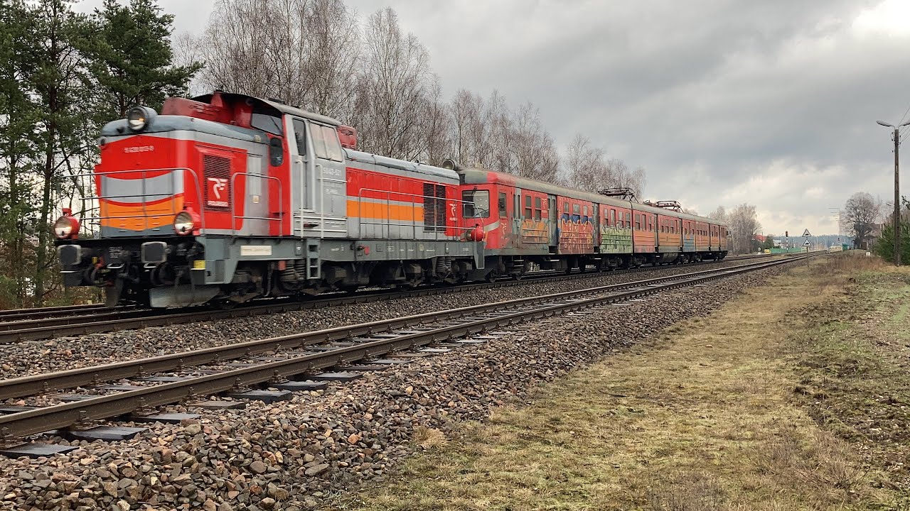 SU42-521 transportująca EN57-641 do Chojnic - YouTube