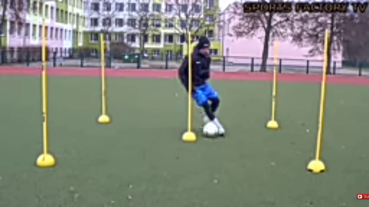 latihan dribble outside inside - YouTube