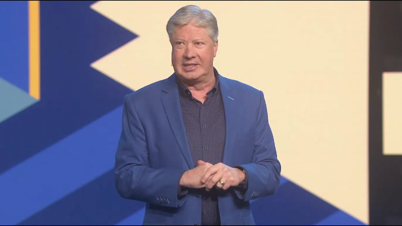 Indicted megachurch pastor Robert Morris is suing for MILLIONS in ...