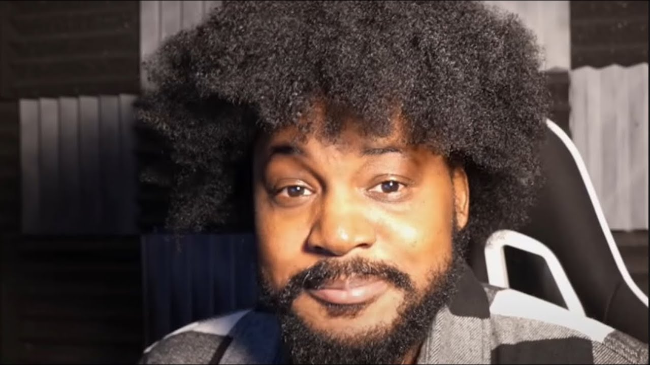 THE LEGEND IS BACK !!! - YouTube