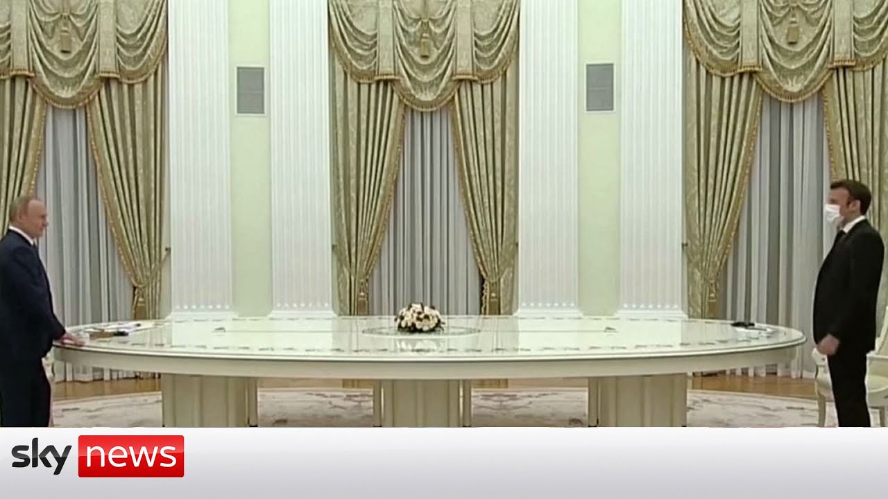 Macron and Putin meet in Moscow as tensions over Ukraine mount - YouTube