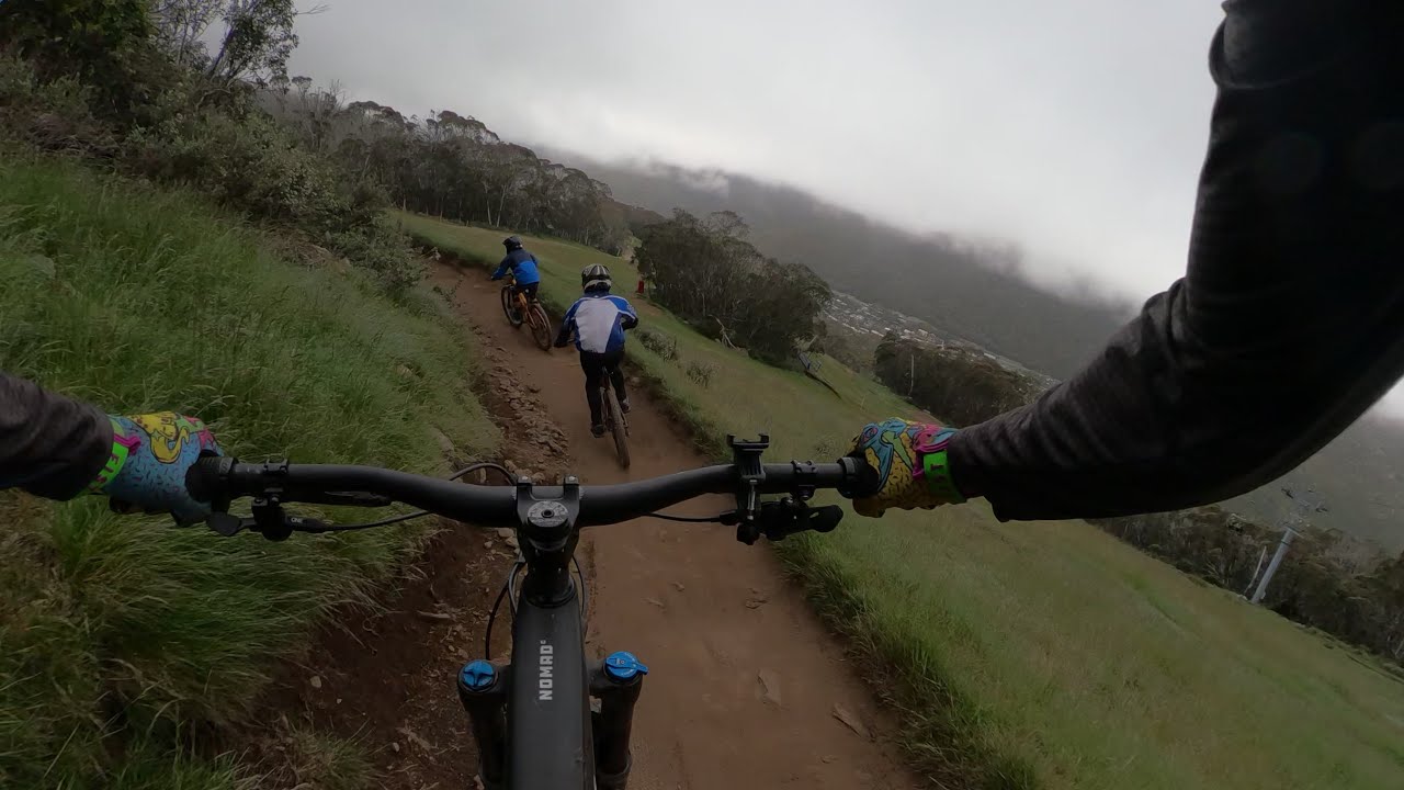 Thredbo MTB flow top to bottom 4th Jan 2023 - YouTube