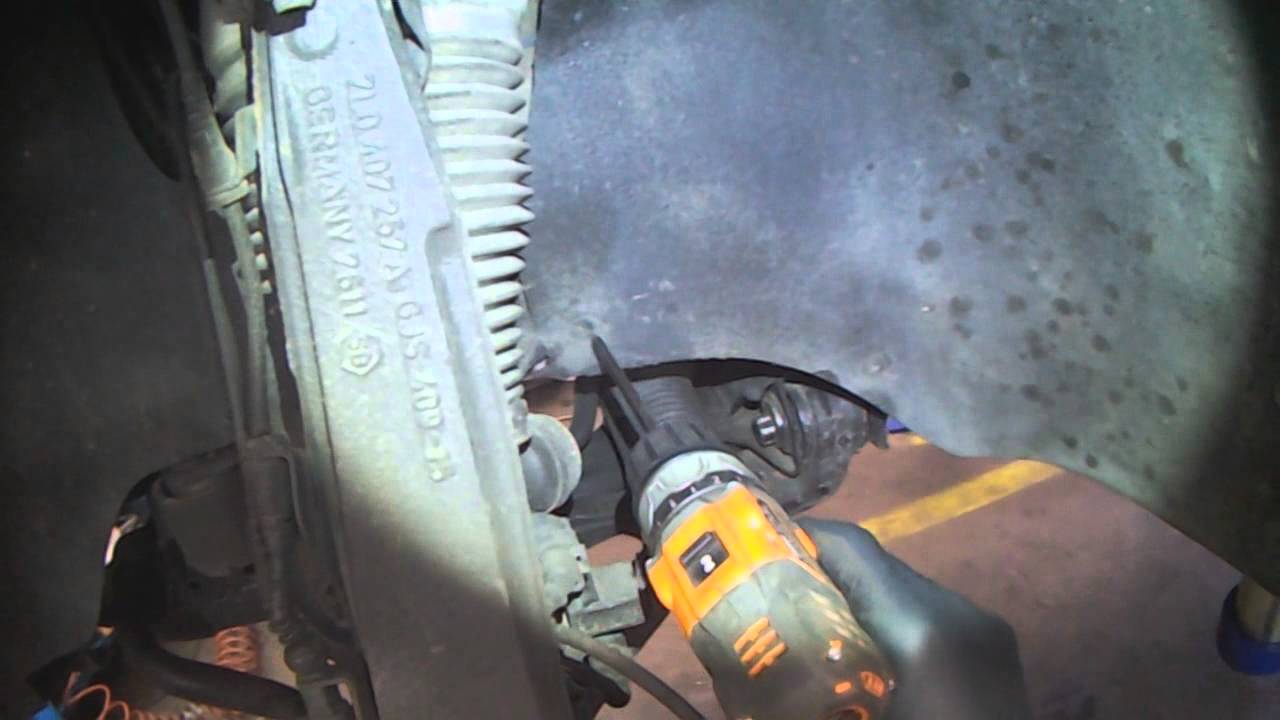 VW 7L: Fish tank draining... on a Touareg. - YouTube