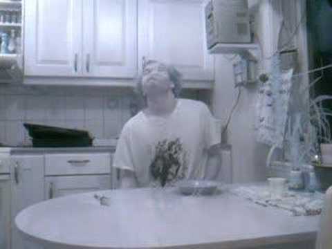 How to eat noodles without a fork! - YouTube