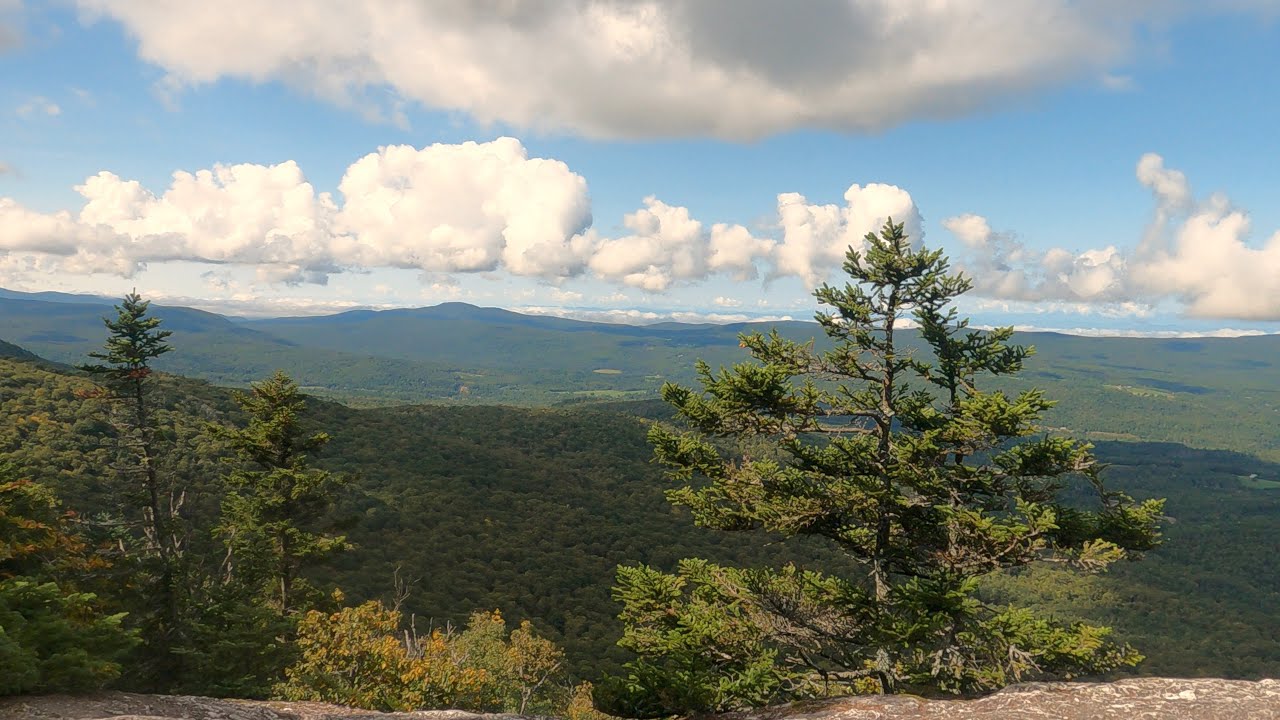 2022 Vermont Long Trail Thru Hike | Day 23 | Northern Vermont is so ...