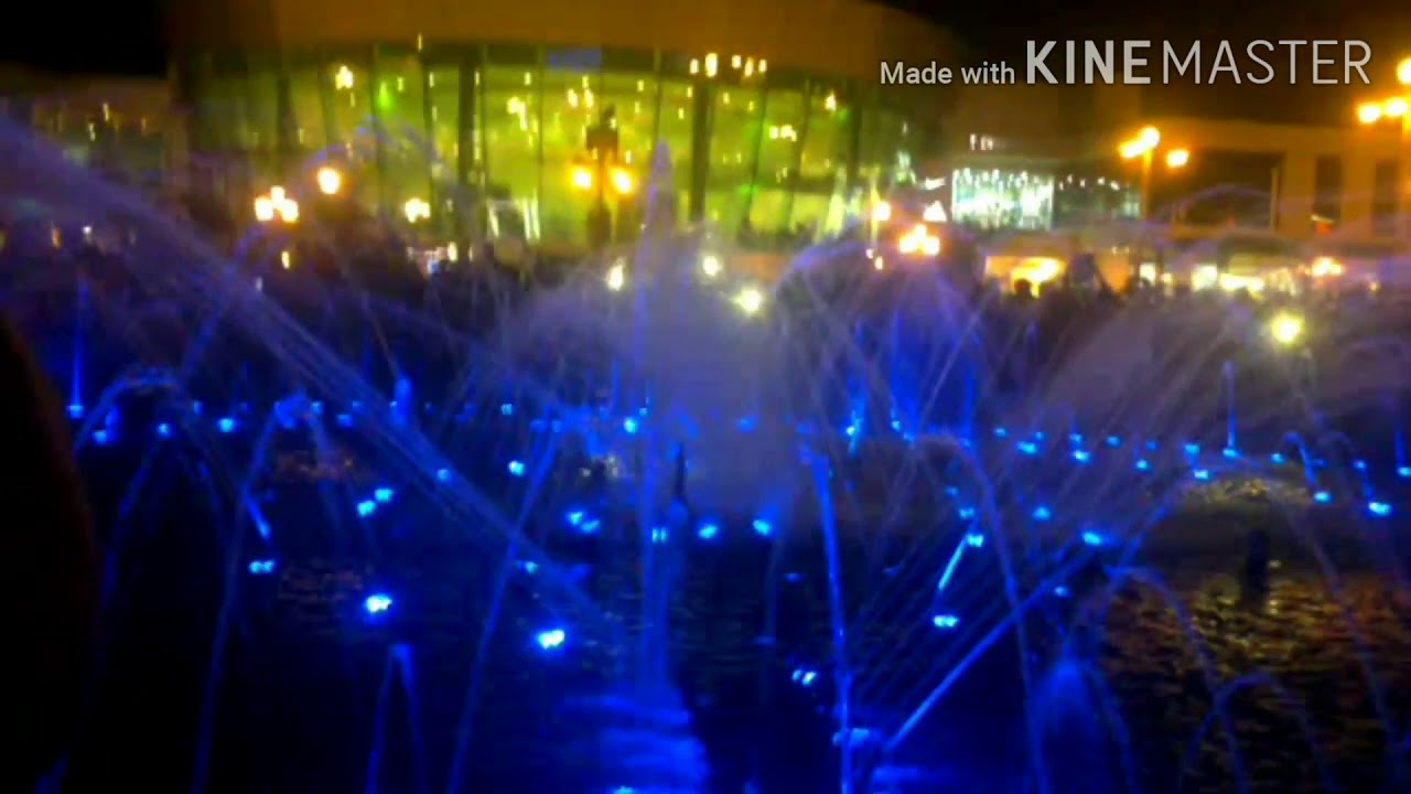 dancing fountain,soho square - YouTube