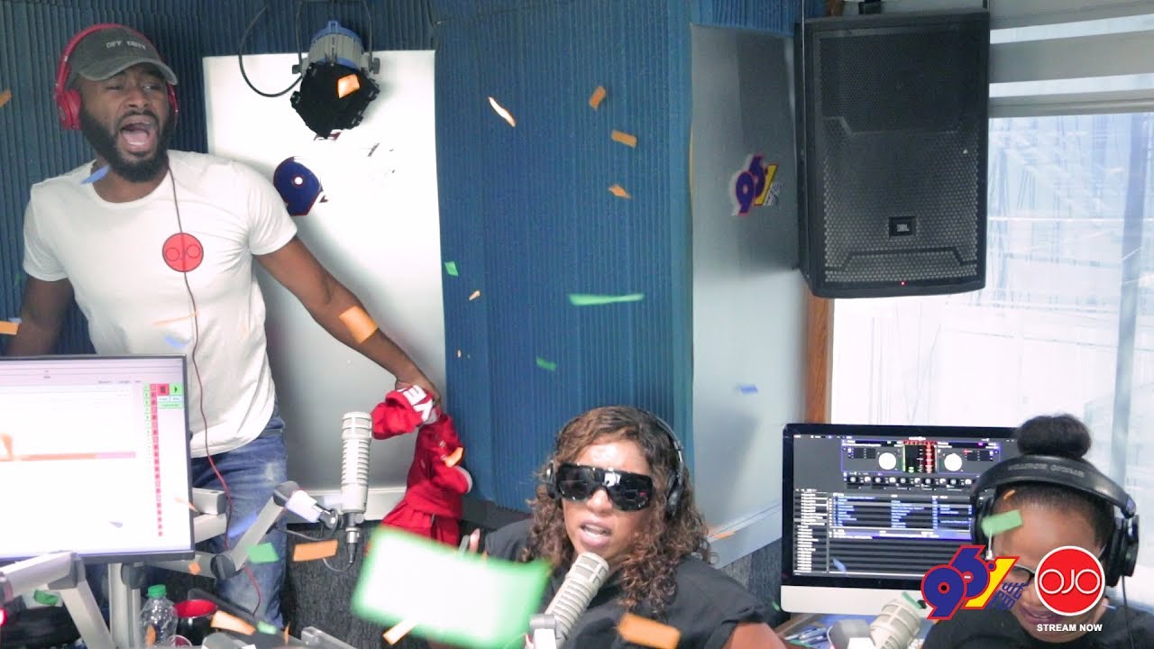 Nescafé 3 In 1 Breakfast Party Concert Series feat. Destra Garcia - YouTube