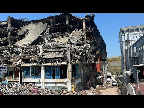 Başakşehir İkitelli Organize Sanayi Bölgesi'nde yanan fabrikanın son hali