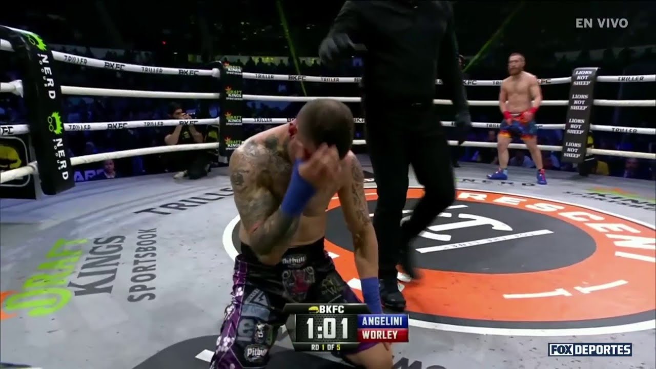 Angelini no aguantó el castigo de Worley: BKFC en FOX - YouTube