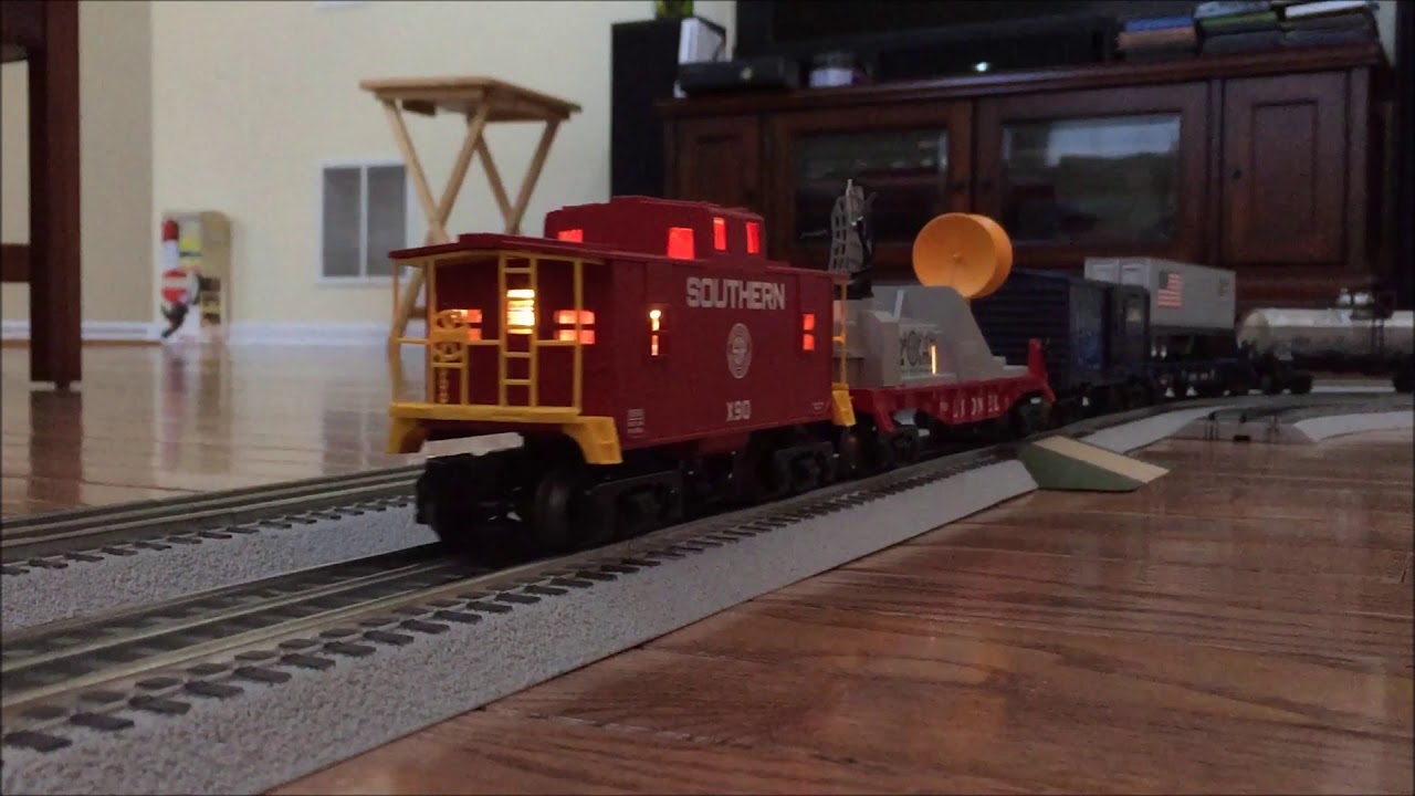 Lionel Christmas Day Run Lionmaster Union Pacific Big Boy #4006 and ...