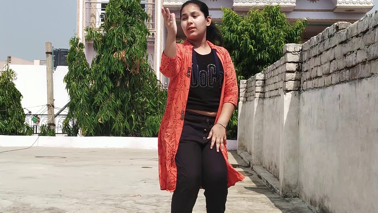 Hauli Hauli (De De pyar De) - YouTube