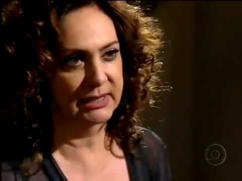 Hélia conta para o filho que Leal está morrendo