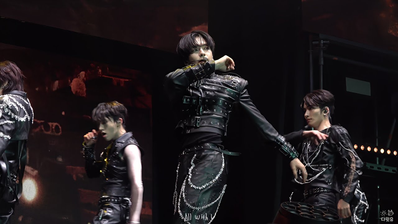 [EPEX 이펙스]241229 3rd 콘서트 - Surrender 서렌더 위시 직캠 WISH focus fancam - YouTube