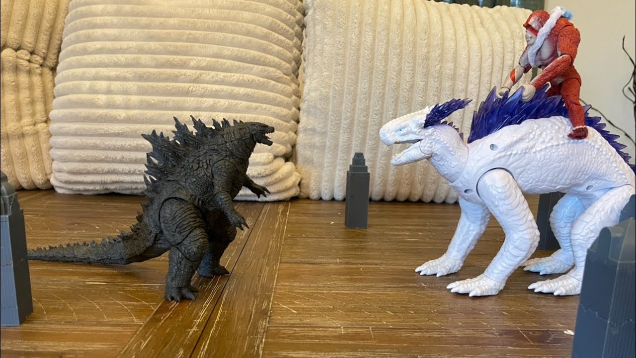 Godzilla vs scar king part 2 |stop motion| - YouTube