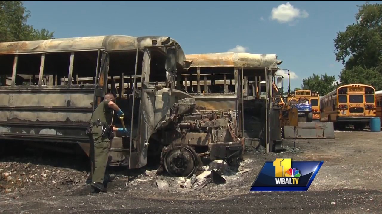 Video: School buses destroyed in Woodbine fire - YouTube