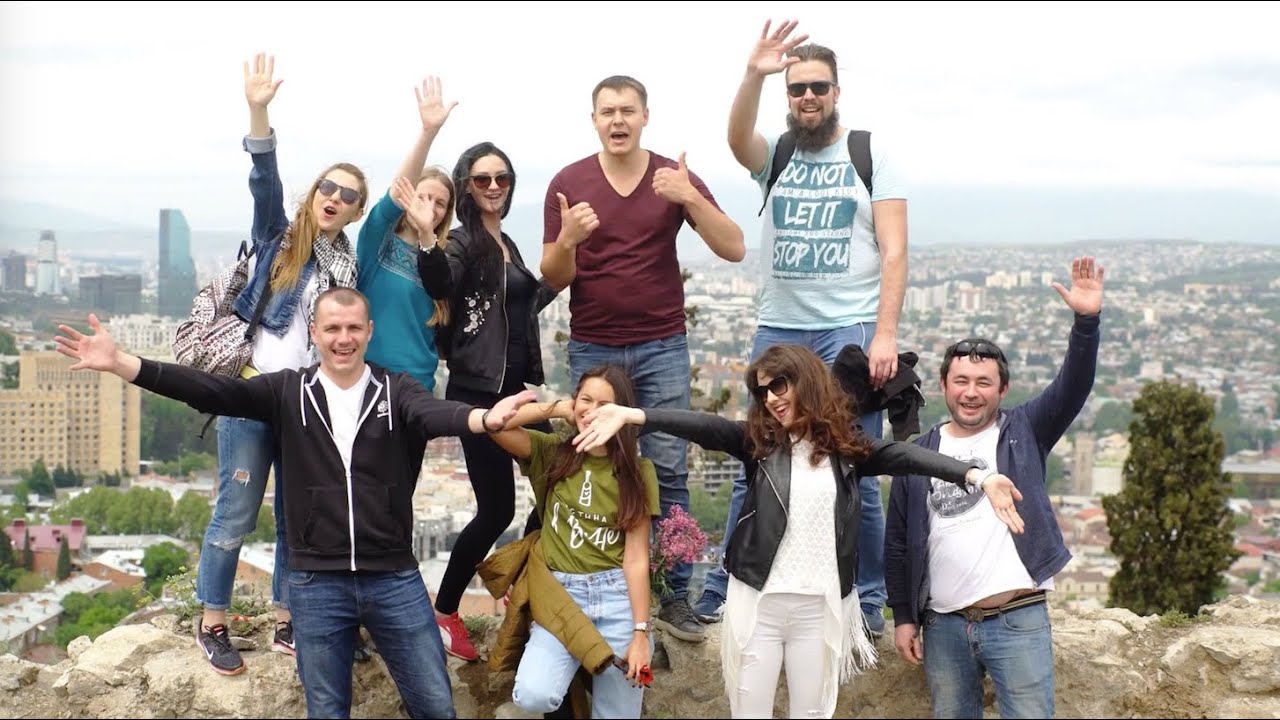 Group Travel Tips 🏖 Expert Advice for Best Group Vacations Ever 🌅 - YouTube