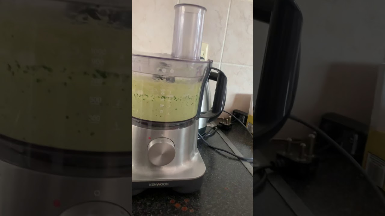 KENWOOD Multi Pro Compact FP250 7050W - YouTube