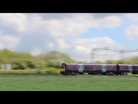 Class 360 EMUs New EMR Connect Service, Class 56081 & 66770 720555 Unit ...
