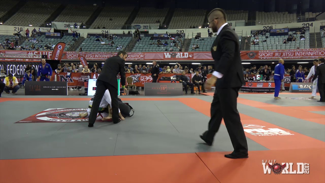 MICHAEL MAGNESS VS JASON YOUSEPH - YouTube