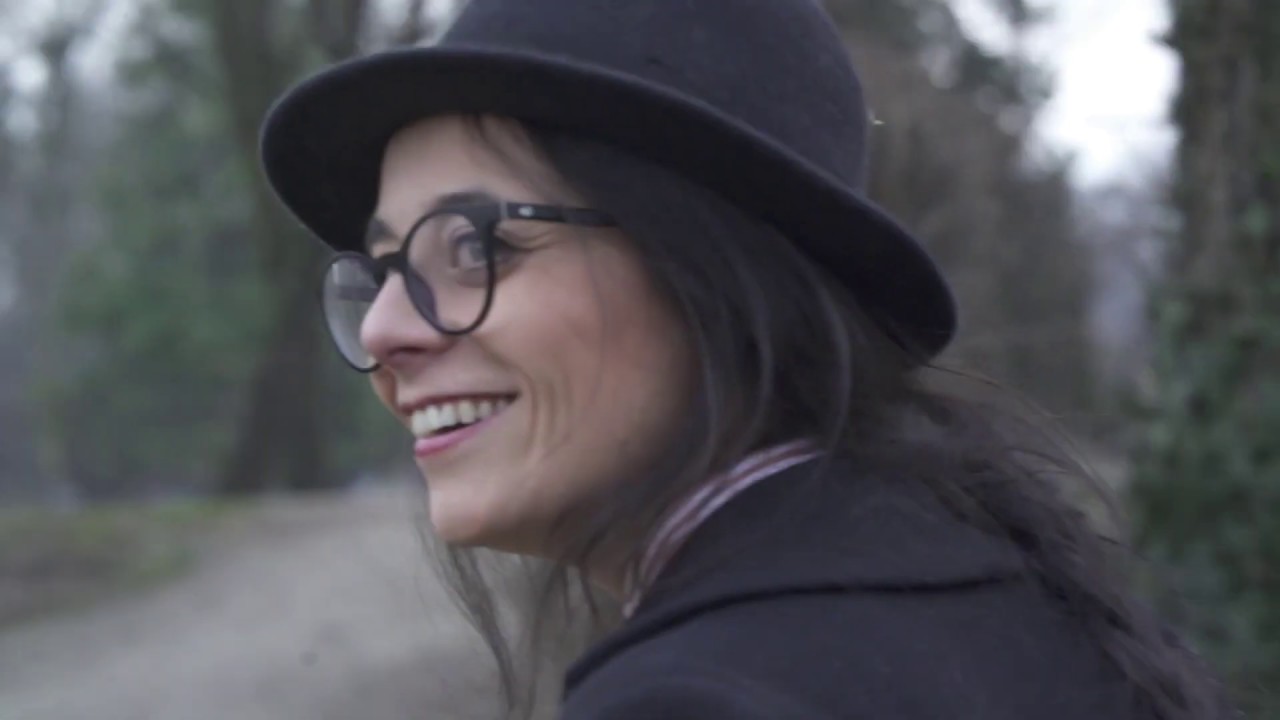 Presentazione _ Giulia Canali ATTRICE - YouTube