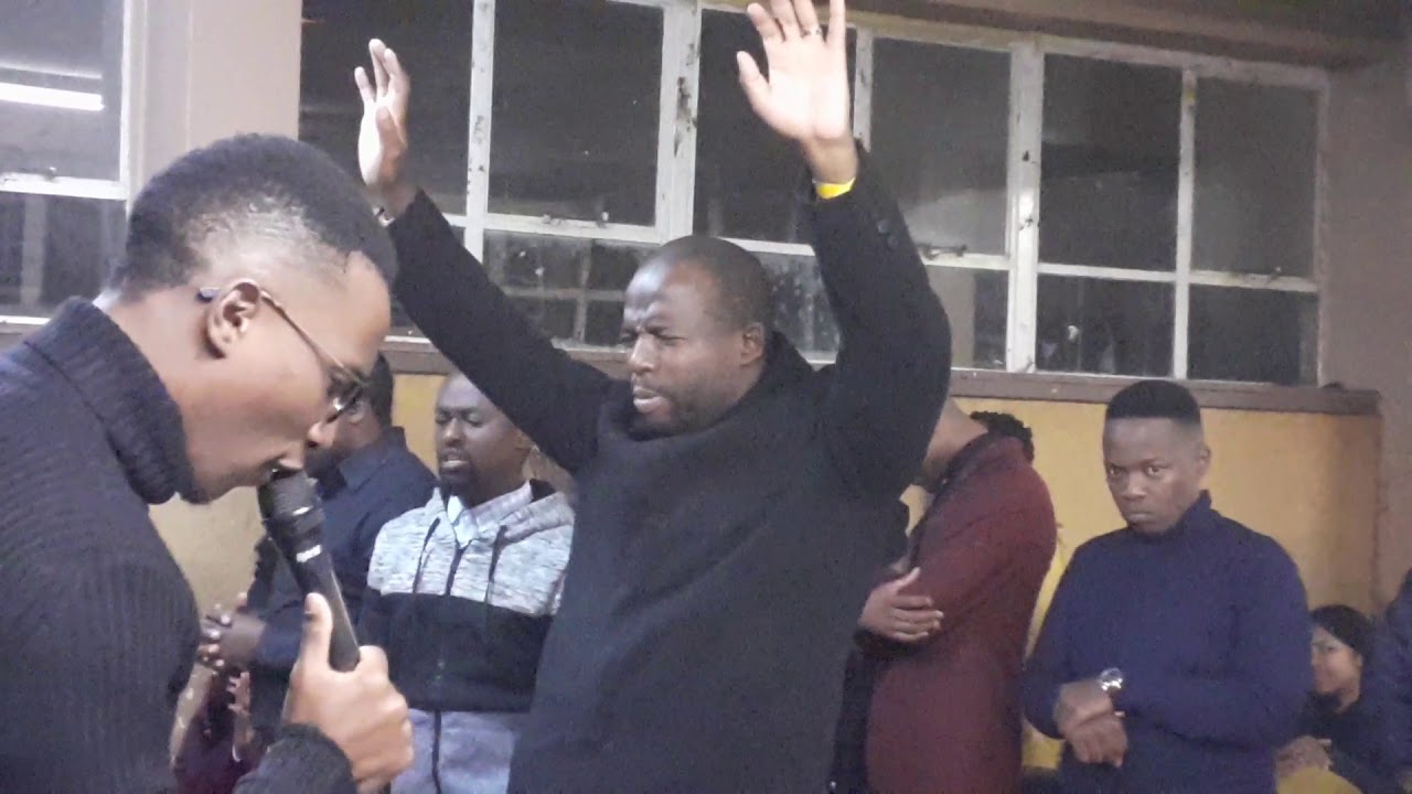 Sipho Elisha Ndlovu_Jesu msindisi wami_ @ AFM WORSHIP HOUSE - YouTube