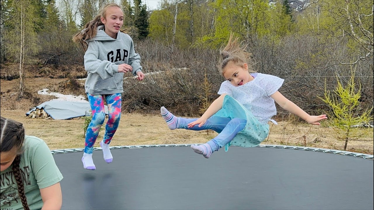 🎀🌈 ️💕🌈Cute Baby Girl Jumping in Trampoline #trampoline - YouTube