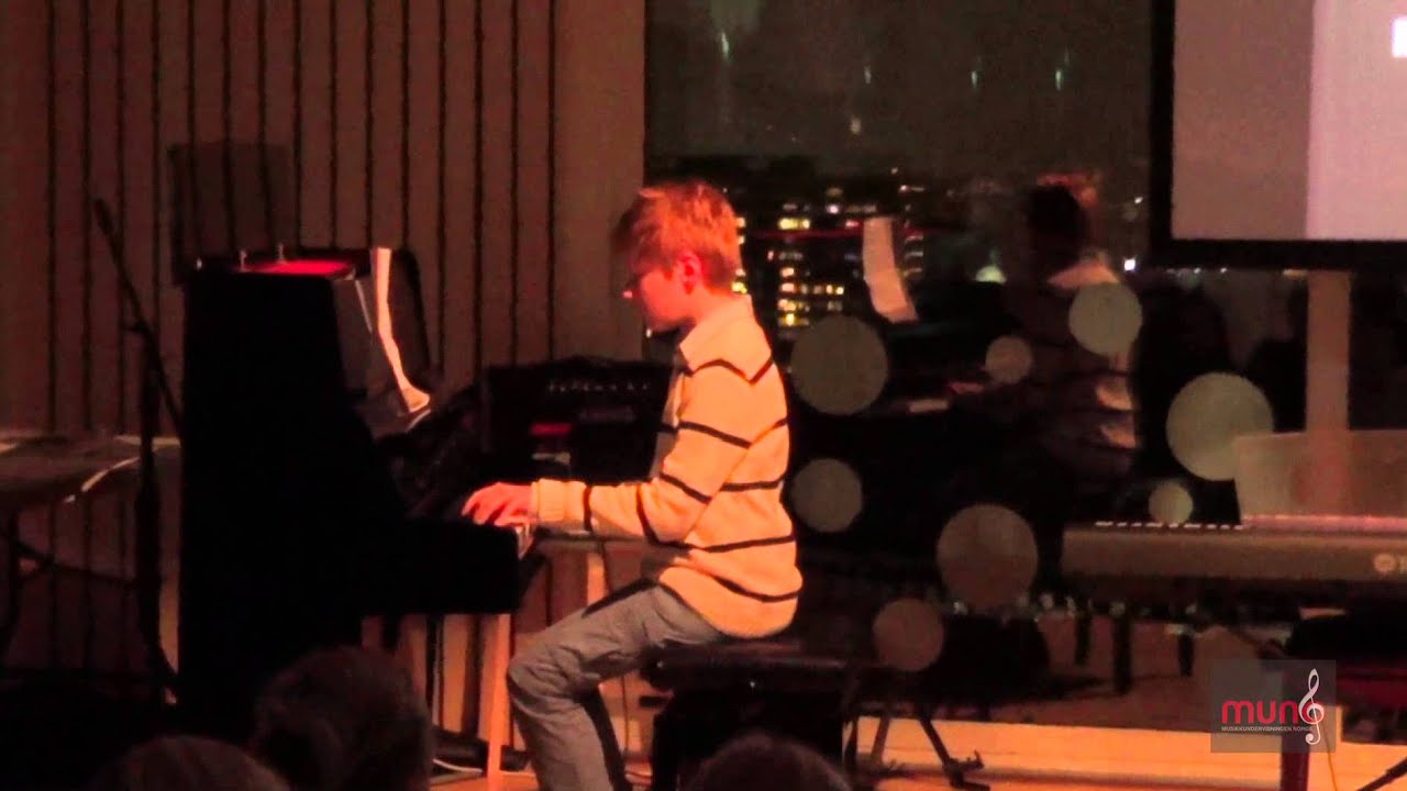 Andreas Solstrand Torpe - En stjerne skinner i natt - YouTube