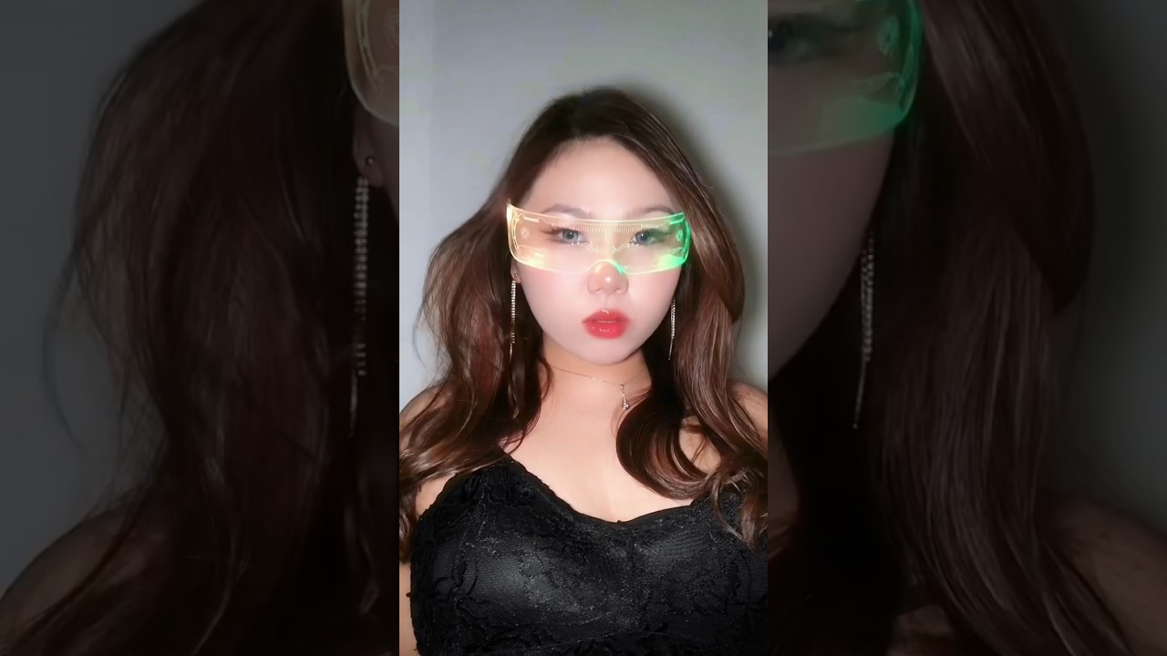 joining the flash trend #flashtrending #makeuptransformation - YouTube