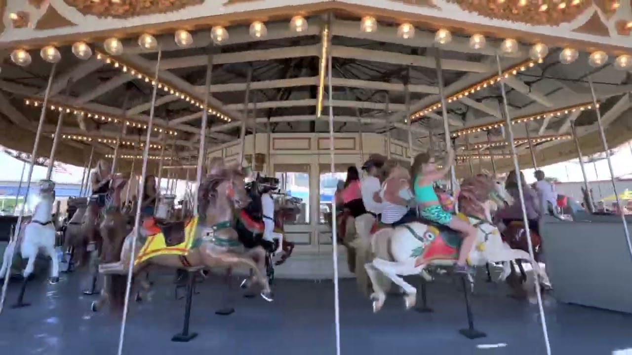 Midway Carousel @ Cedar Point 8/10/2022 - YouTube