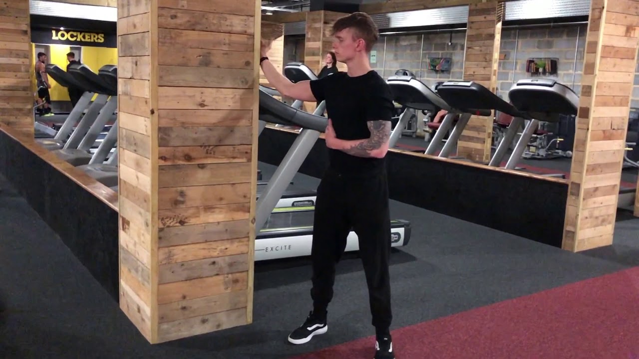 PECTORAL STRETCH: PEC MINOR - YouTube