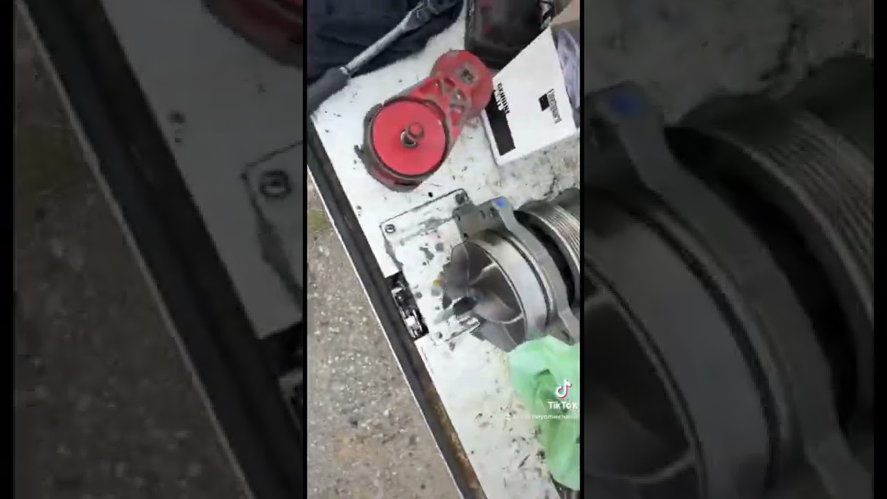 Cummins Isx water pump replacement - YouTube