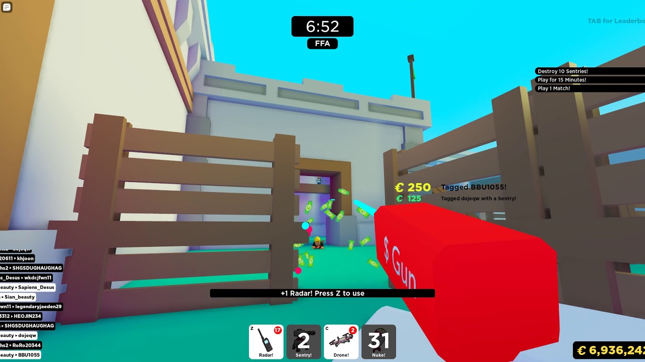 Roblox Big Paintball -- Trying out the Money Gun - YouTube