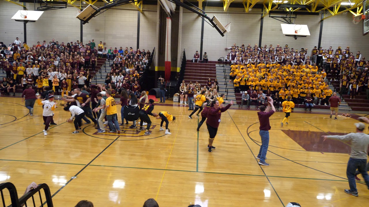 Sheehan Pep Rally Relay Race 2019 - YouTube