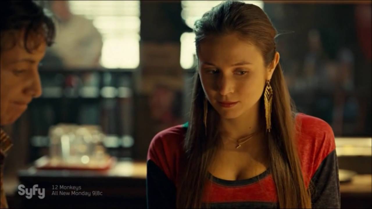 WayHaught 1x09 Part 2 *First Kiss* - YouTube