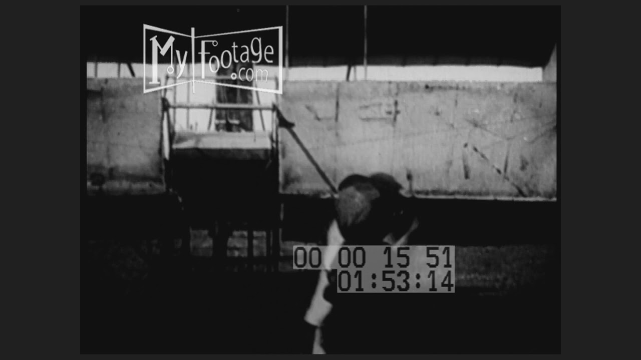 1910 Harry Houdini Makes First Controlled Airplane Flight in Australia ...