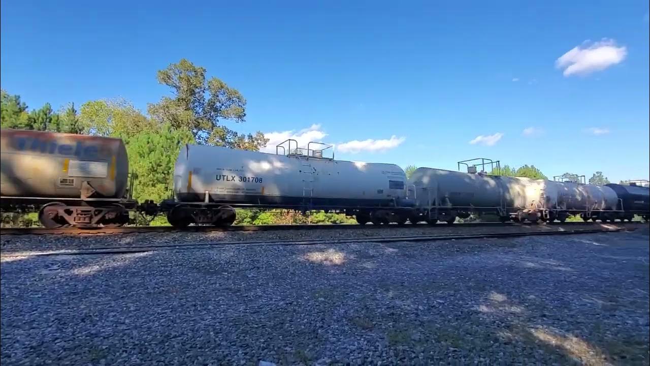 NS 4381 leads the short northbound manifest and a horn greeting - YouTube
